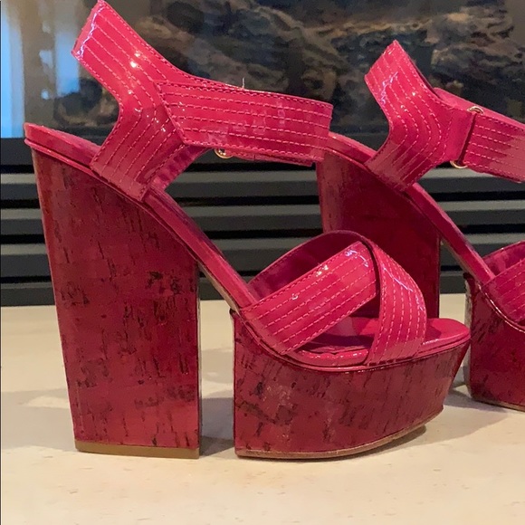 Alice + Olivia | Shoes | Alice Olivia Platform Heel | Poshmark